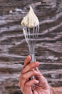 Betún italiano de merengue con mantequilla italian buttercream