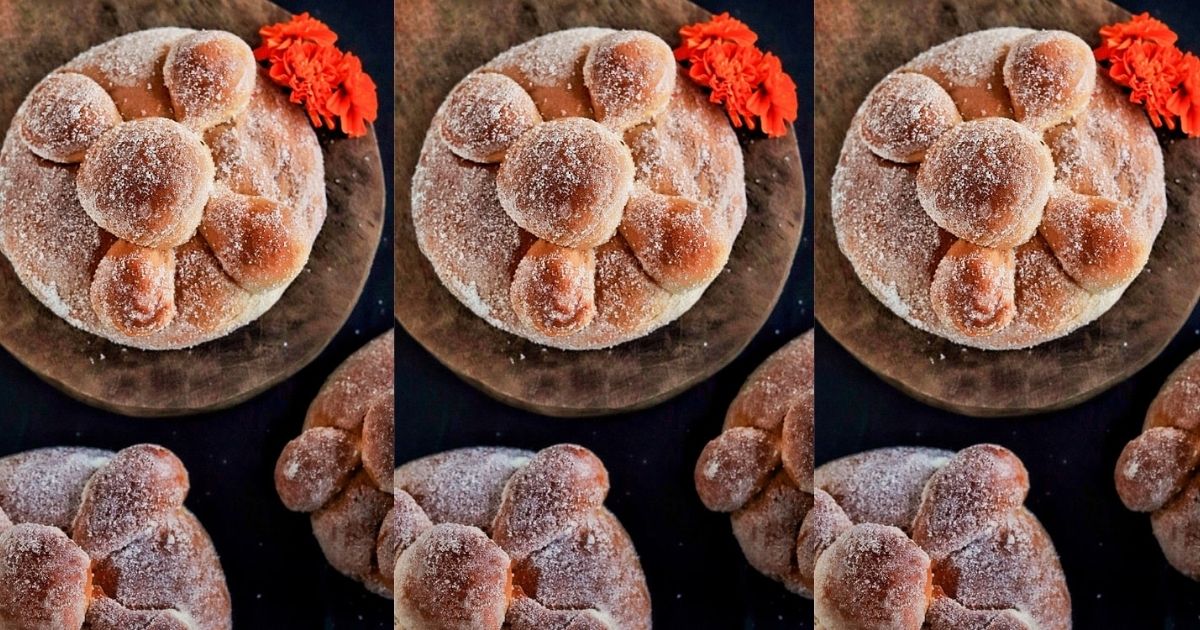 Hojaldra o pan de muerto de guayaba pan dulce mexicano